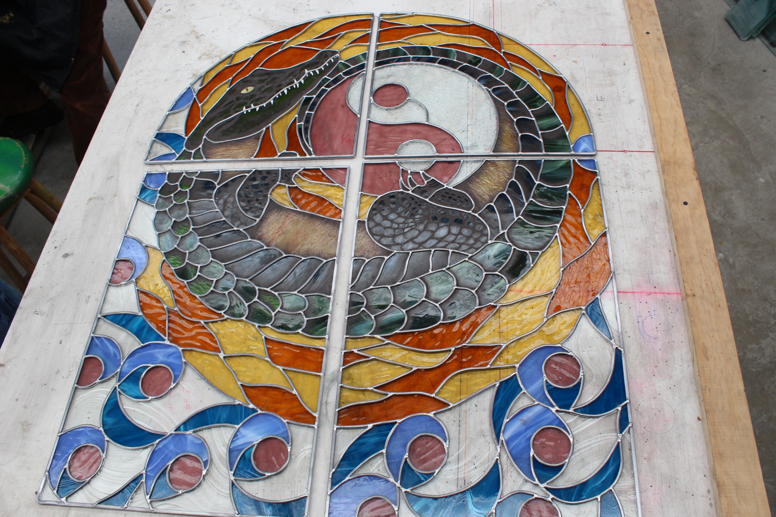 Cocodrilo (Vitral Emplomado) – Atelier Vitrales
